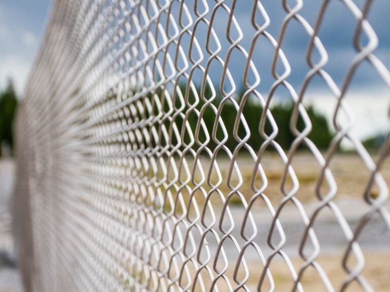 Chain Link Fence Repair Services in Chicago - Chicago Handyman